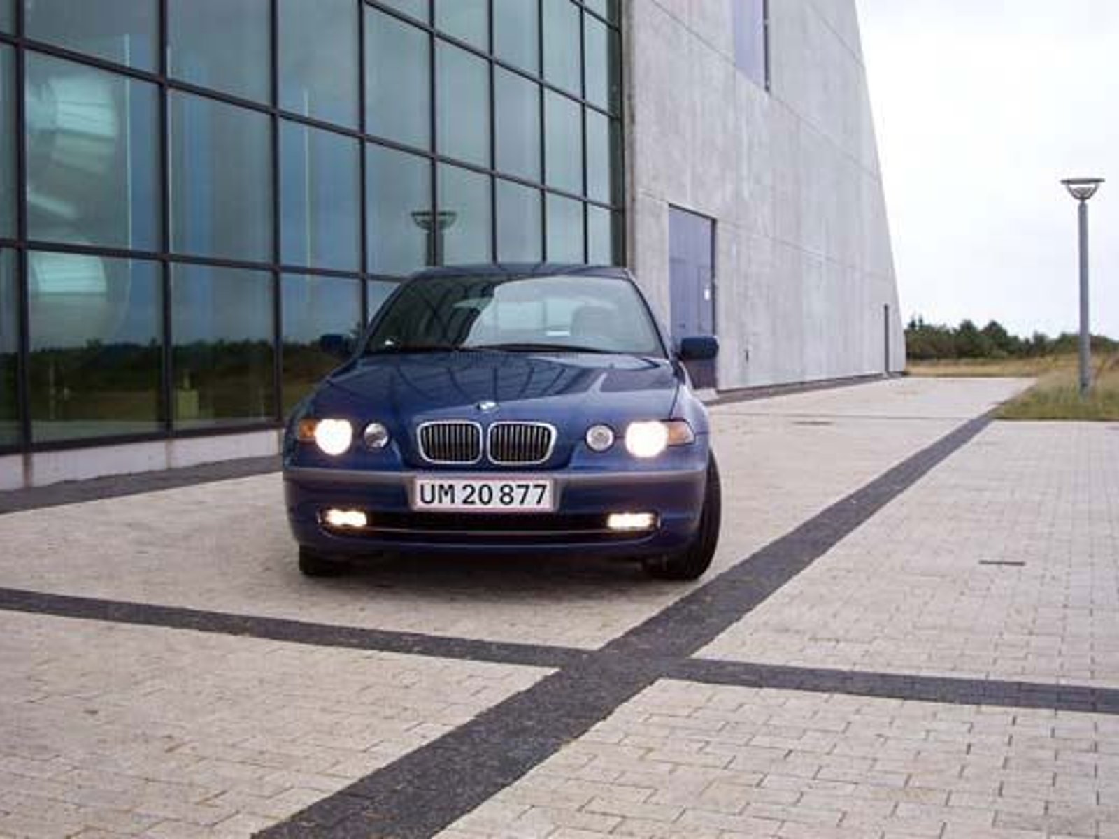 BMW 325ti Compact