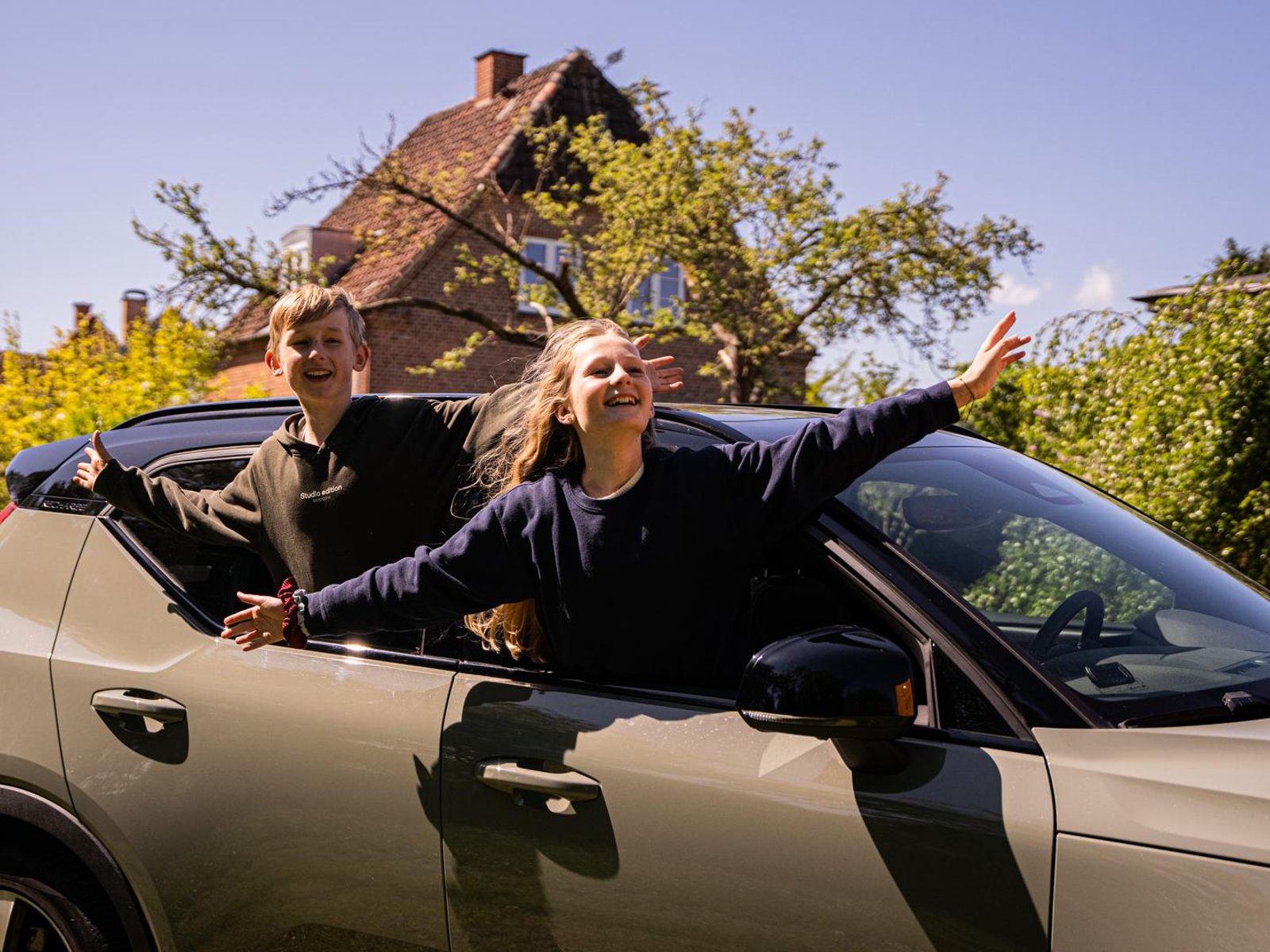 Klar til kør-selv-ferie i elbil – her er din tjekliste