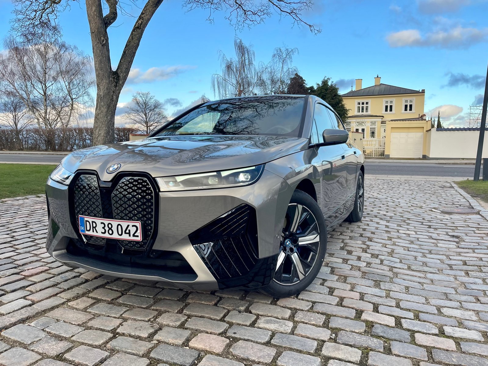 Brugt BMW iX 40 EL Fully Charged XDrive 326HK 5d Aut. til salg