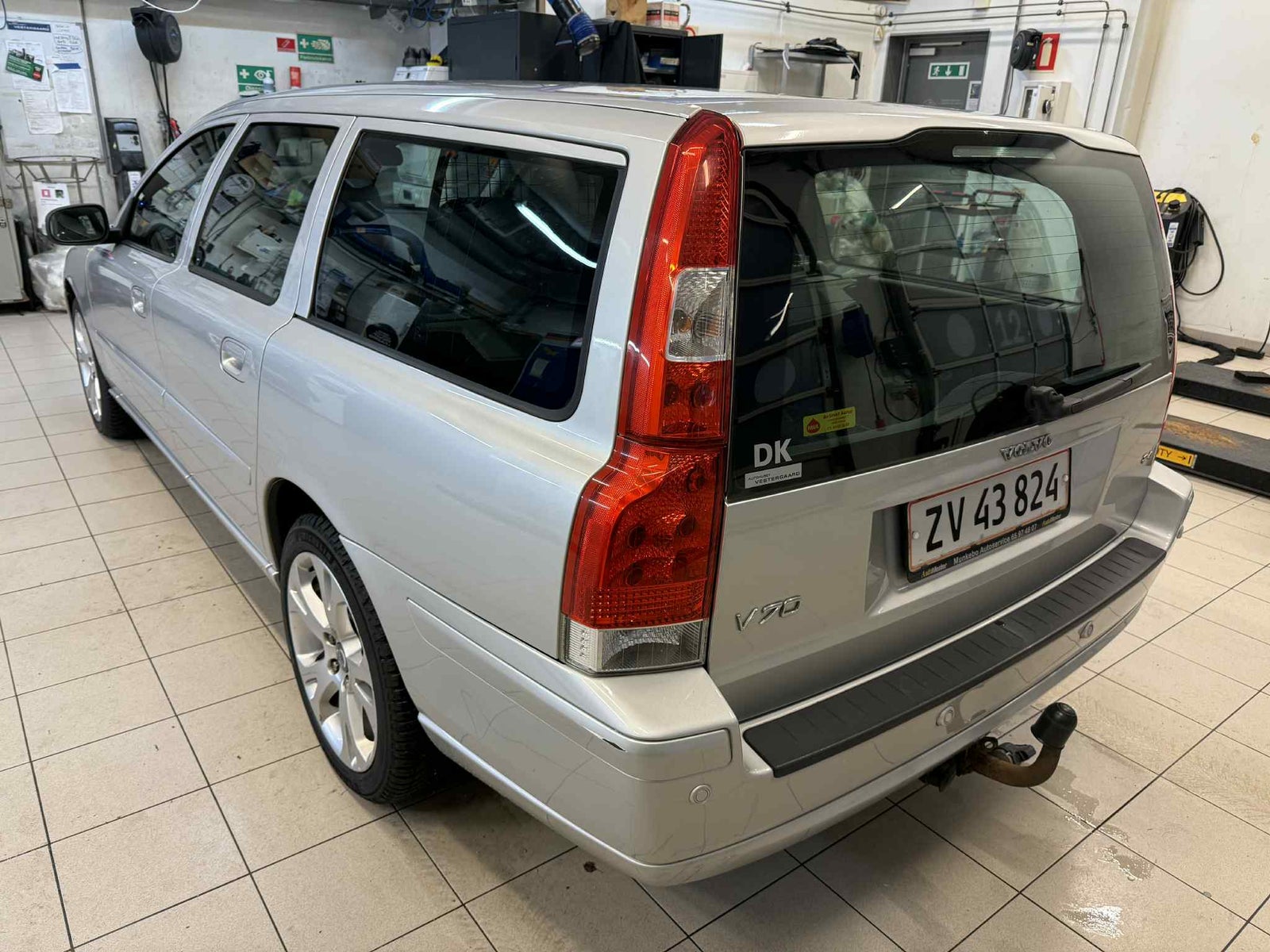 Brugt Volvo V70 2,4 140 til salg