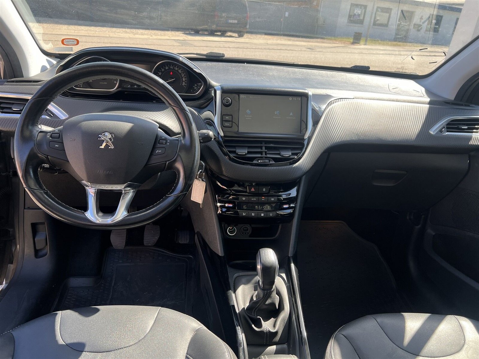 Brugt Peugeot 2008 1,5 BlueHDi Selection Sky 100HK 5d til salg
