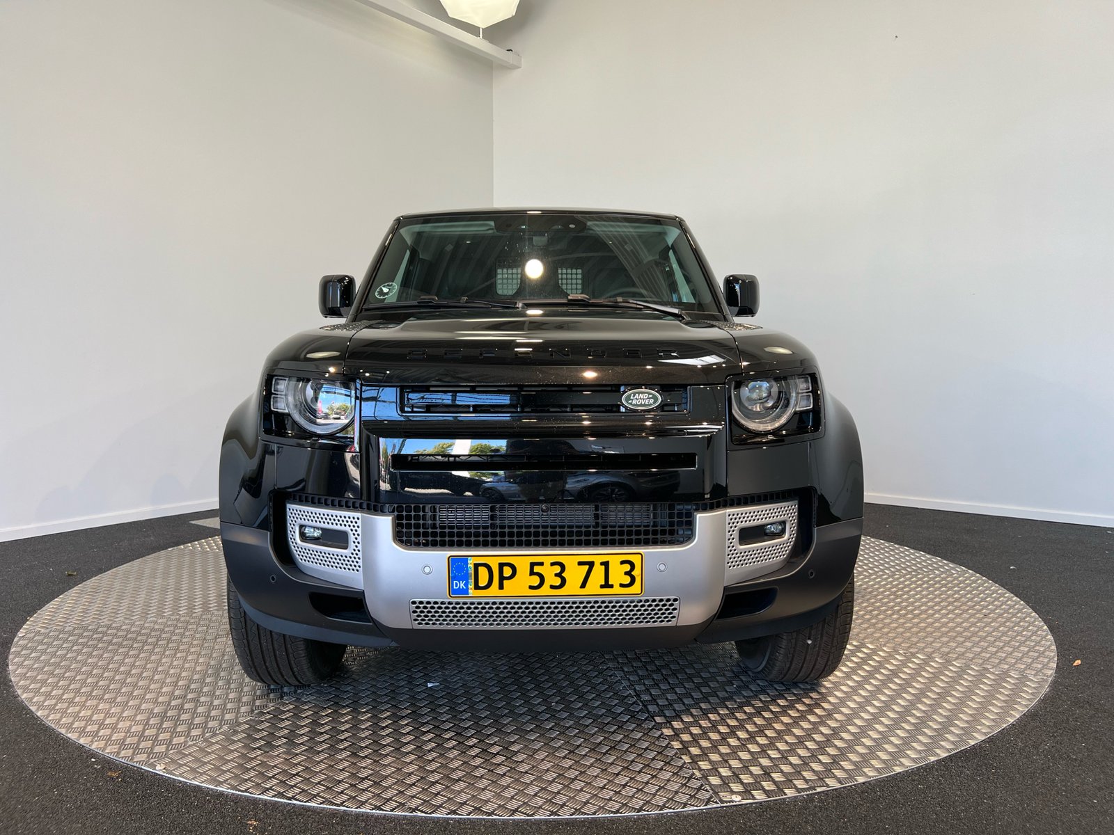 Brugt Land Rover Defender 90" 3,0 D/EL SE HARDTOP VAN AWD 250 til salg