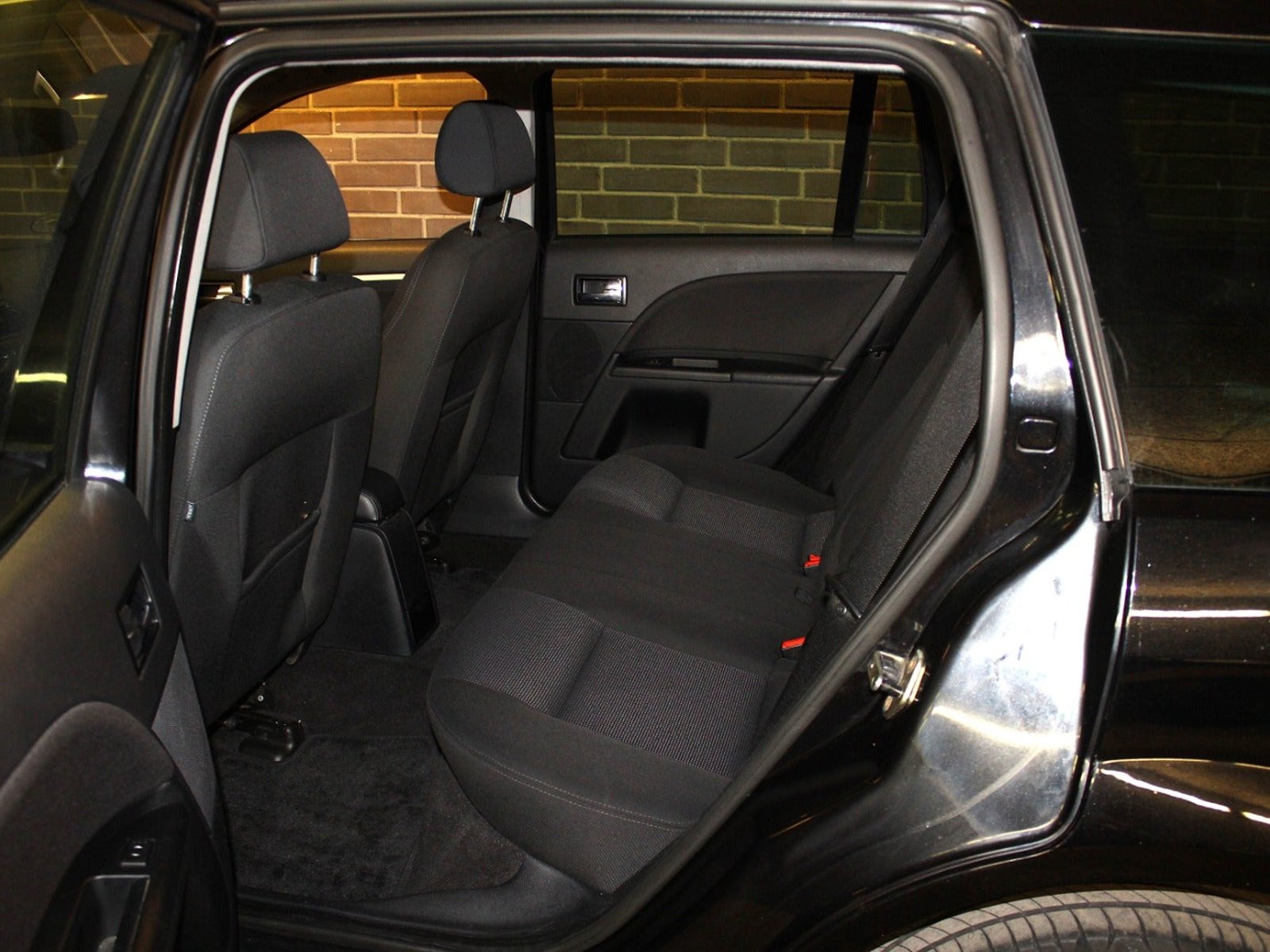 Brugt Ford Mondeo 2,0 145 Titanium stc. til salg