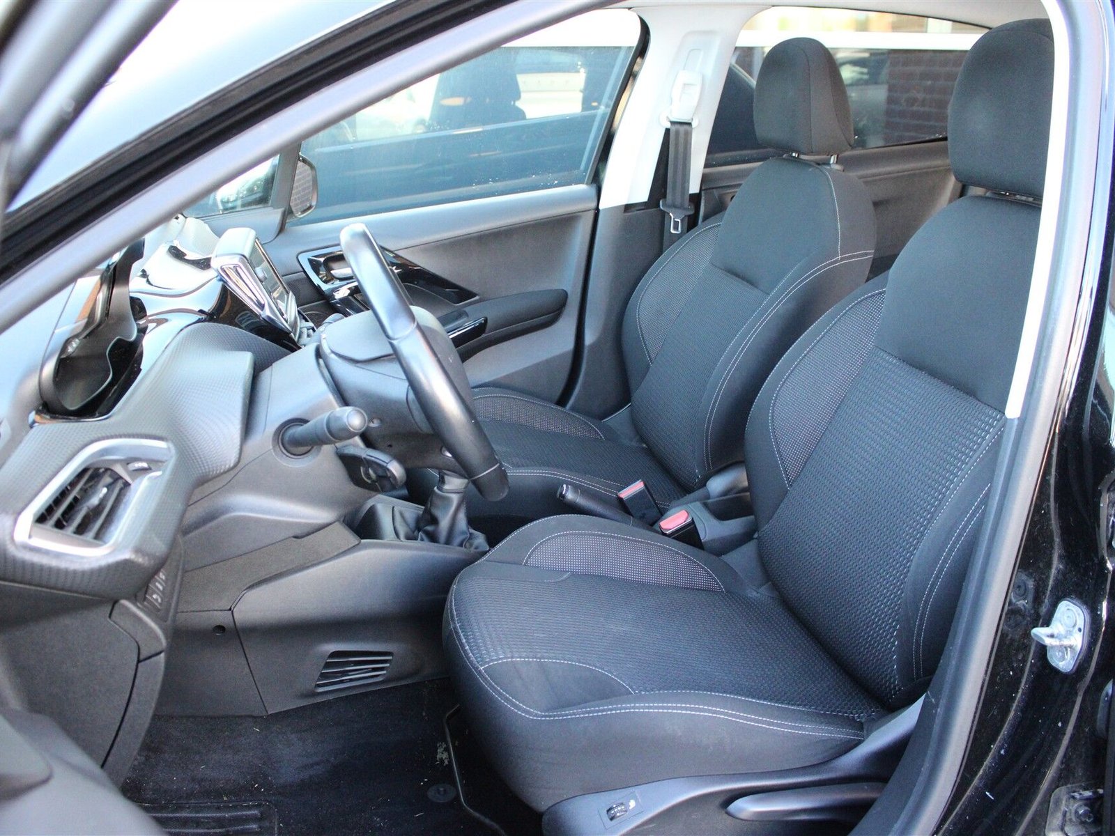 Brugt Peugeot 208 1,6 BlueHDi Desire Sky 100HK 5d til salg