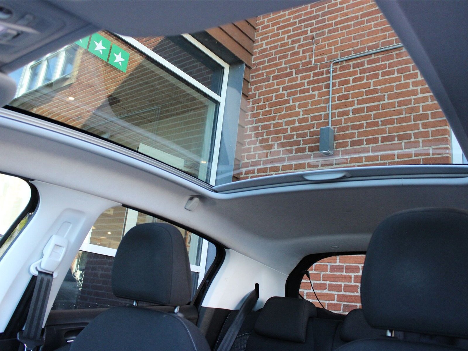 Brugt Peugeot 208 1,6 BlueHDi Desire Sky 100HK 5d til salg