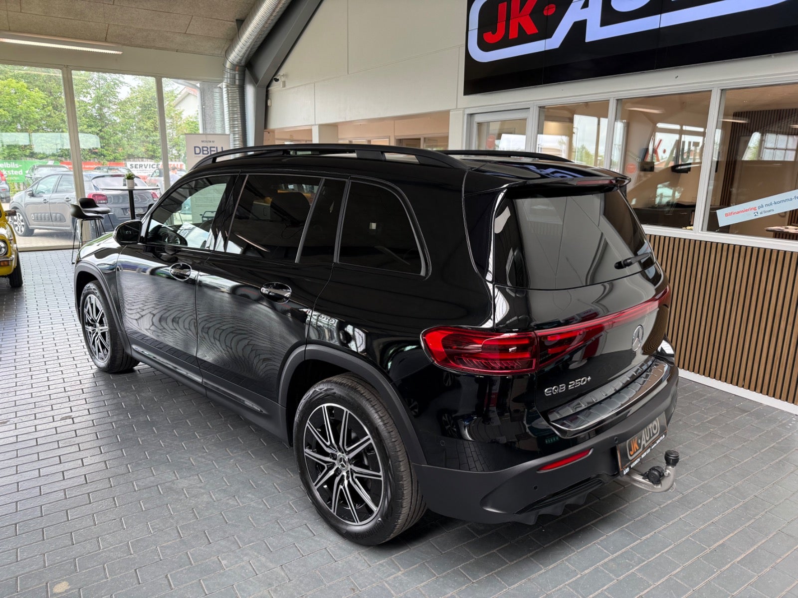Brugt Mercedes-Benz EQB250+ Star Edition til salg
