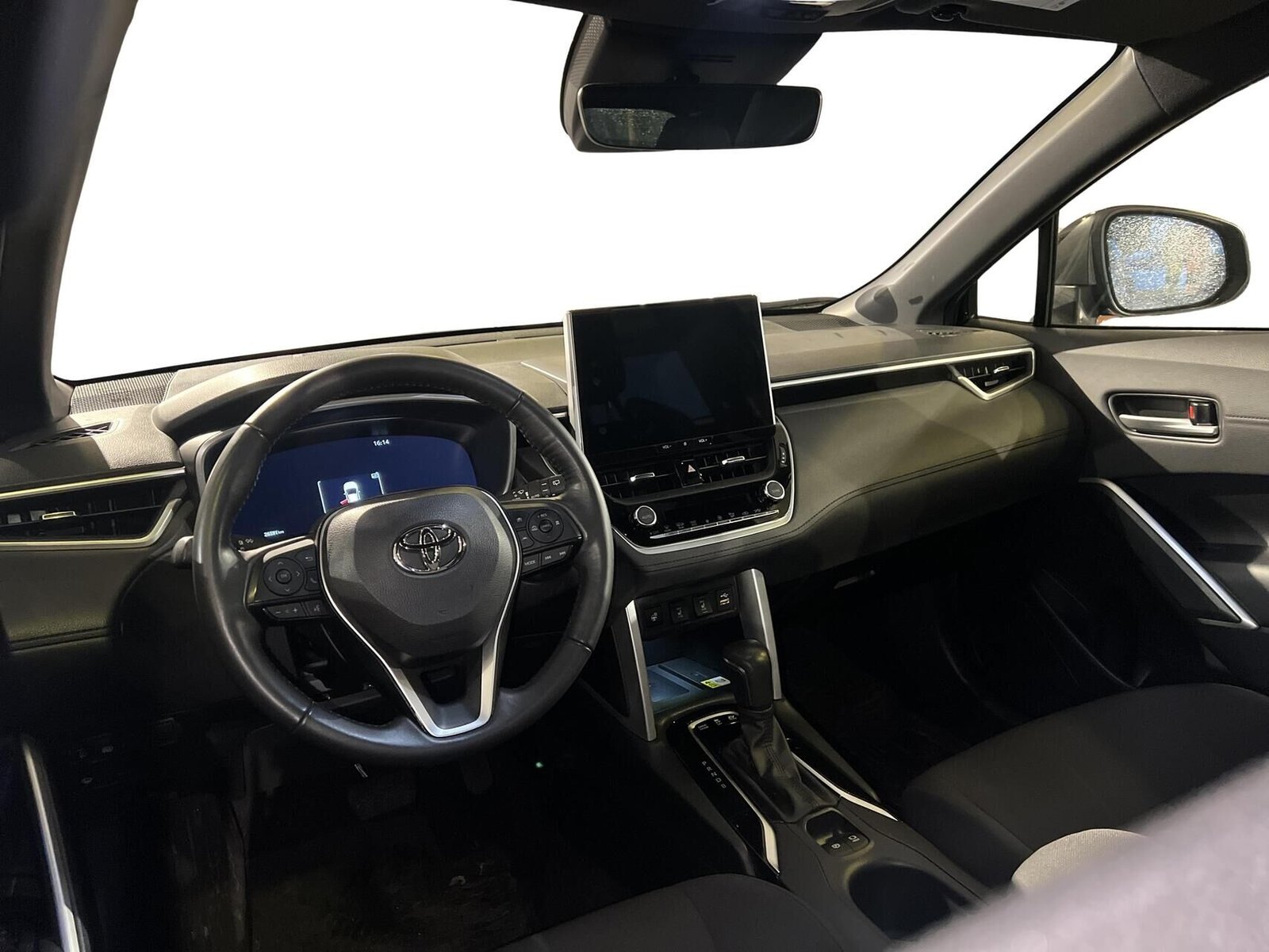 Brugt Toyota Corolla Cross 2,0 Hybrid Style Comfort E-CVT 197HK 5d Aut ...