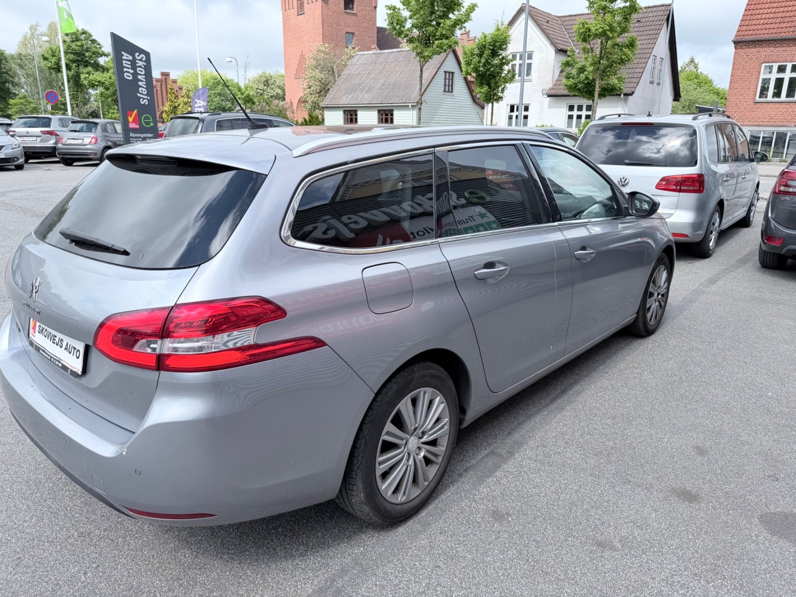 Brugt Peugeot 308 1,5 BlueHDi 130 Allure Sky SW til salg