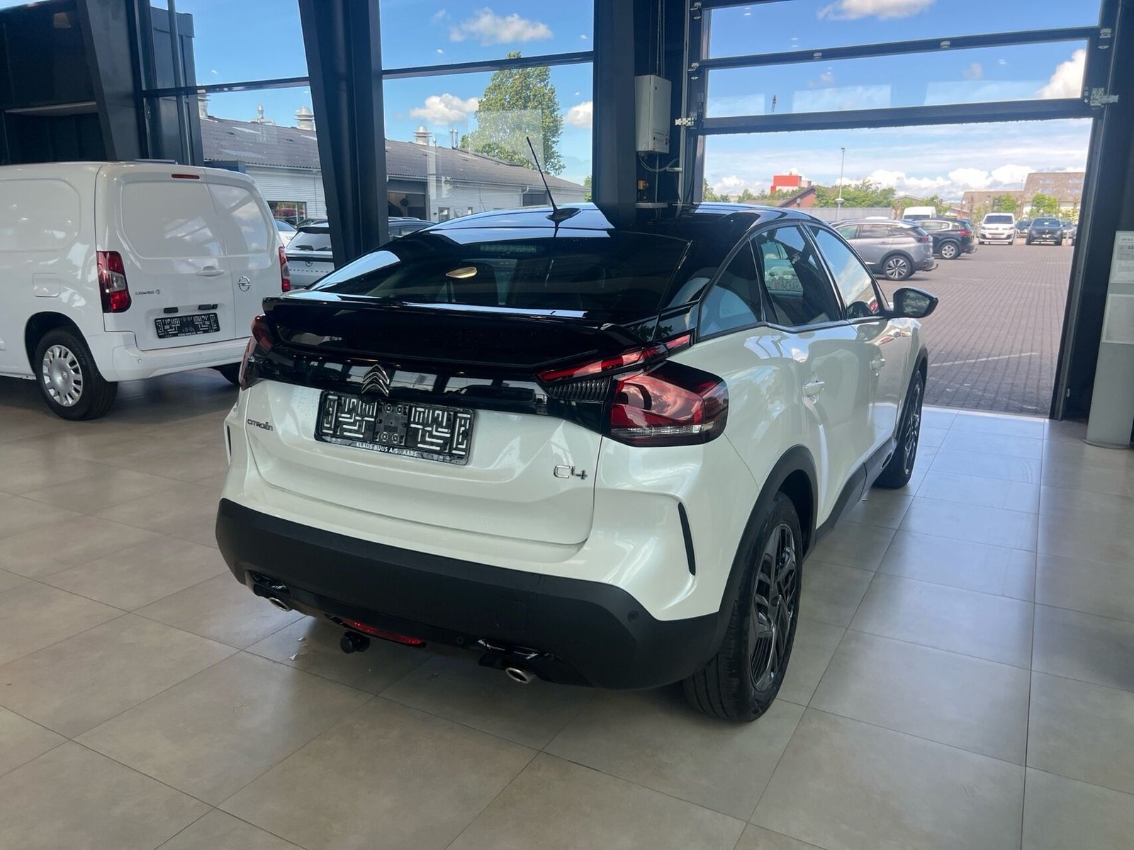 Brugt Citroën C4 1,2 PureTech Chevron Sport EAT8 130HK 5d 8g Aut. til salg