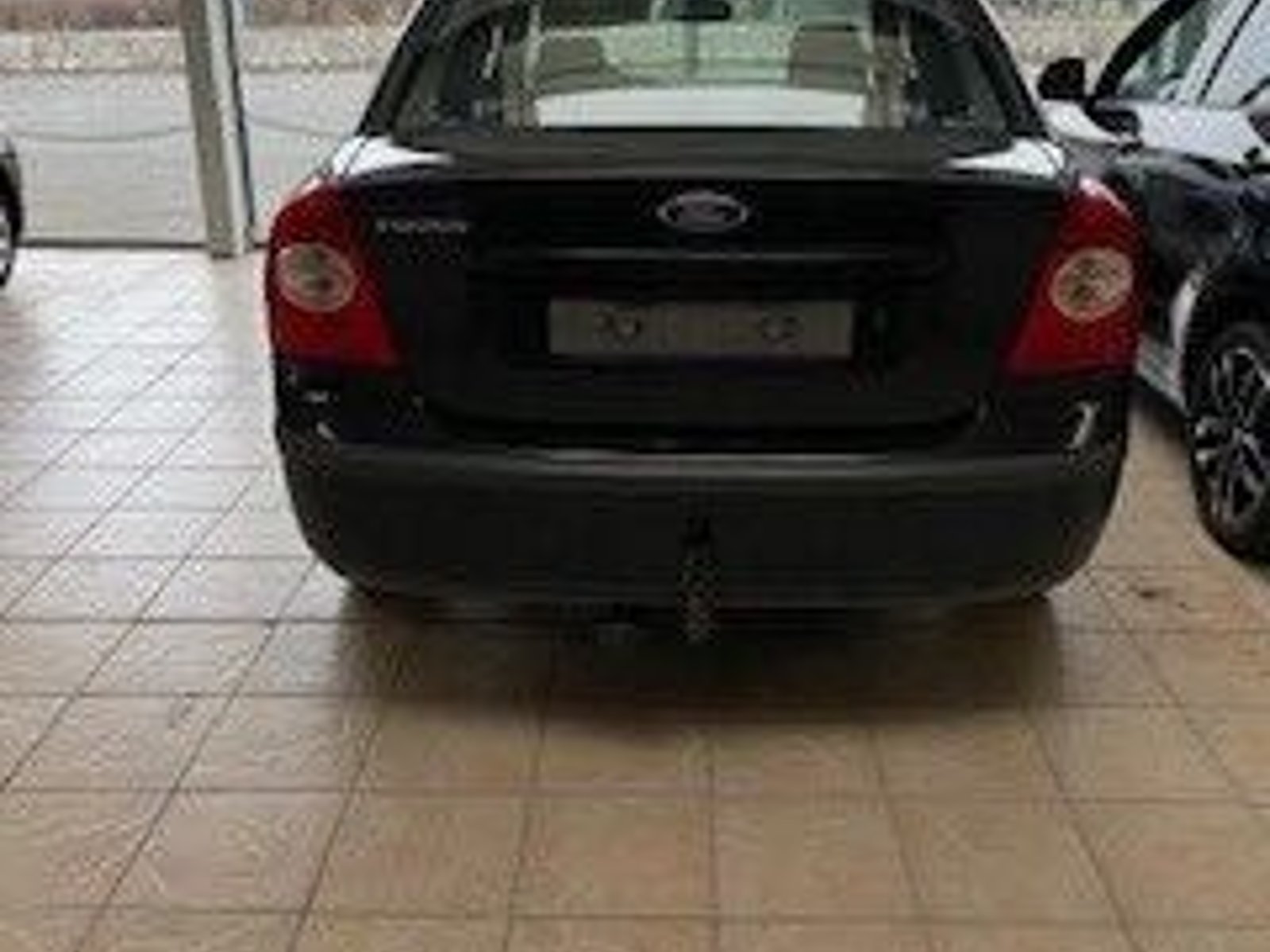 Brugt Ford Focus 1,6 VCT Ghia 115HK til salg