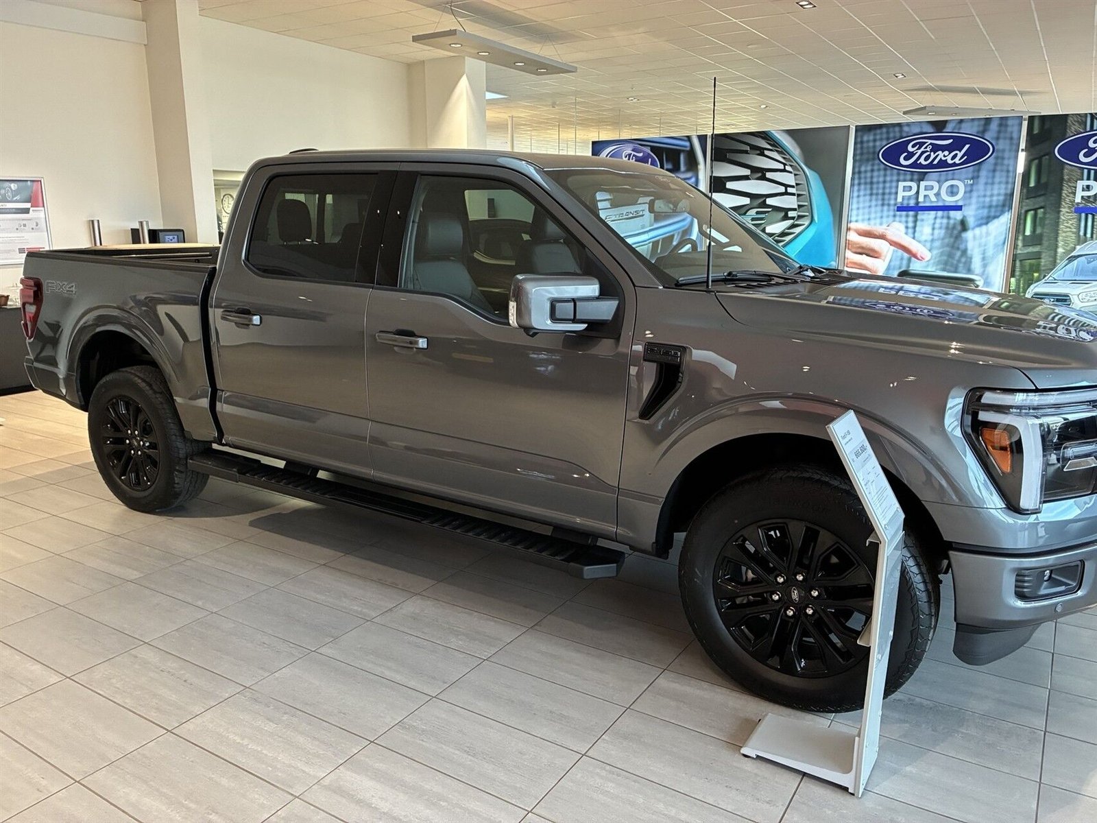 Fabriksny Ford F 150 5,0 Ti-VCT Lariat Black Edition 4x4 406HK Pick-Up ...