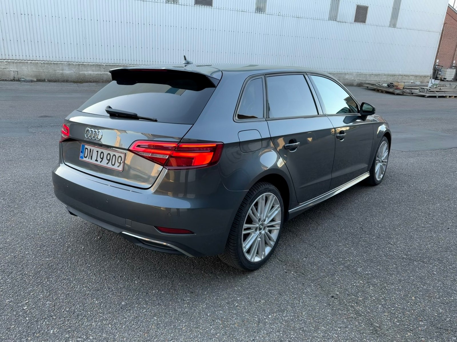 Brugt Audi A3 Sportback 1,4 E-tron Plugin-hybrid Sport S Tronic 204HK ...