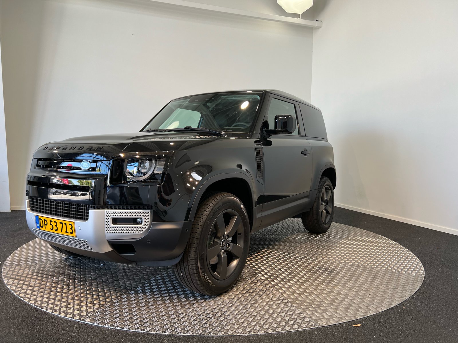Brugt Land Rover Defender 90" 3,0 D/EL SE HARDTOP VAN AWD 250 til salg