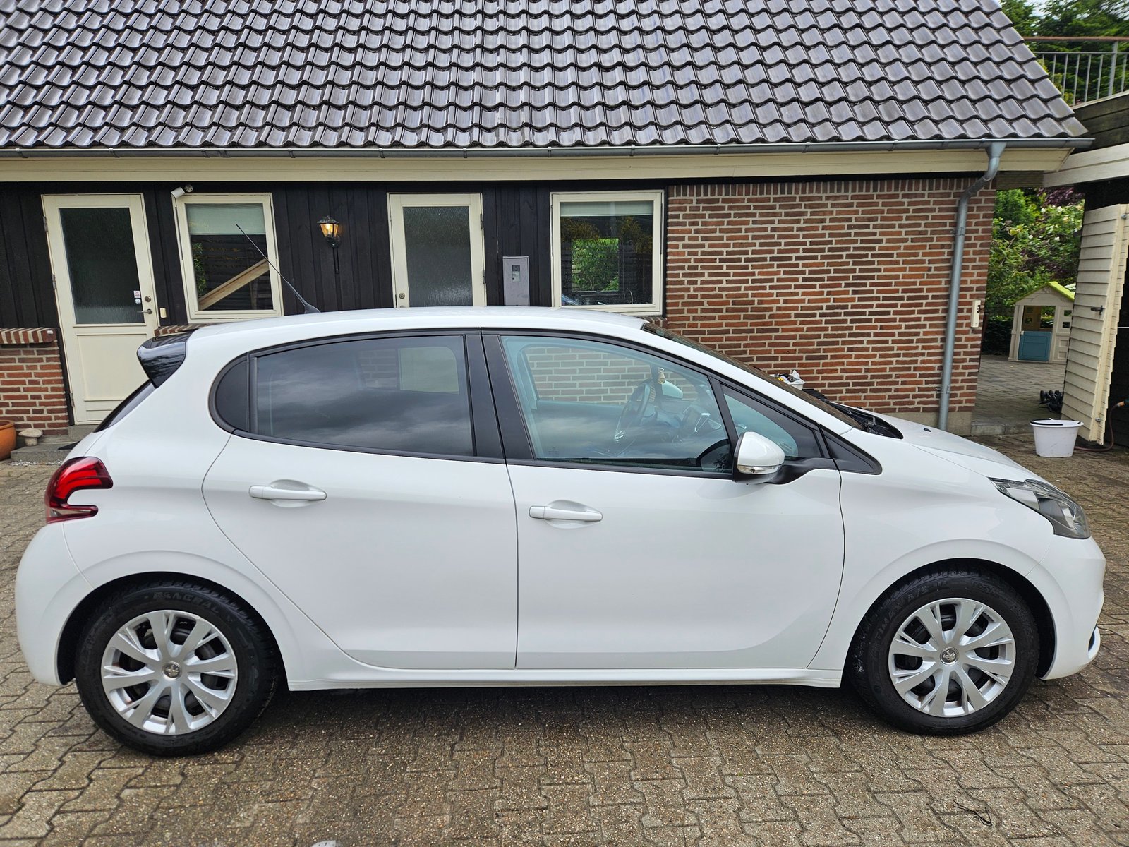 Brugt Peugeot 208 1,6 BlueHDi Active+ 100HK 5d til salg