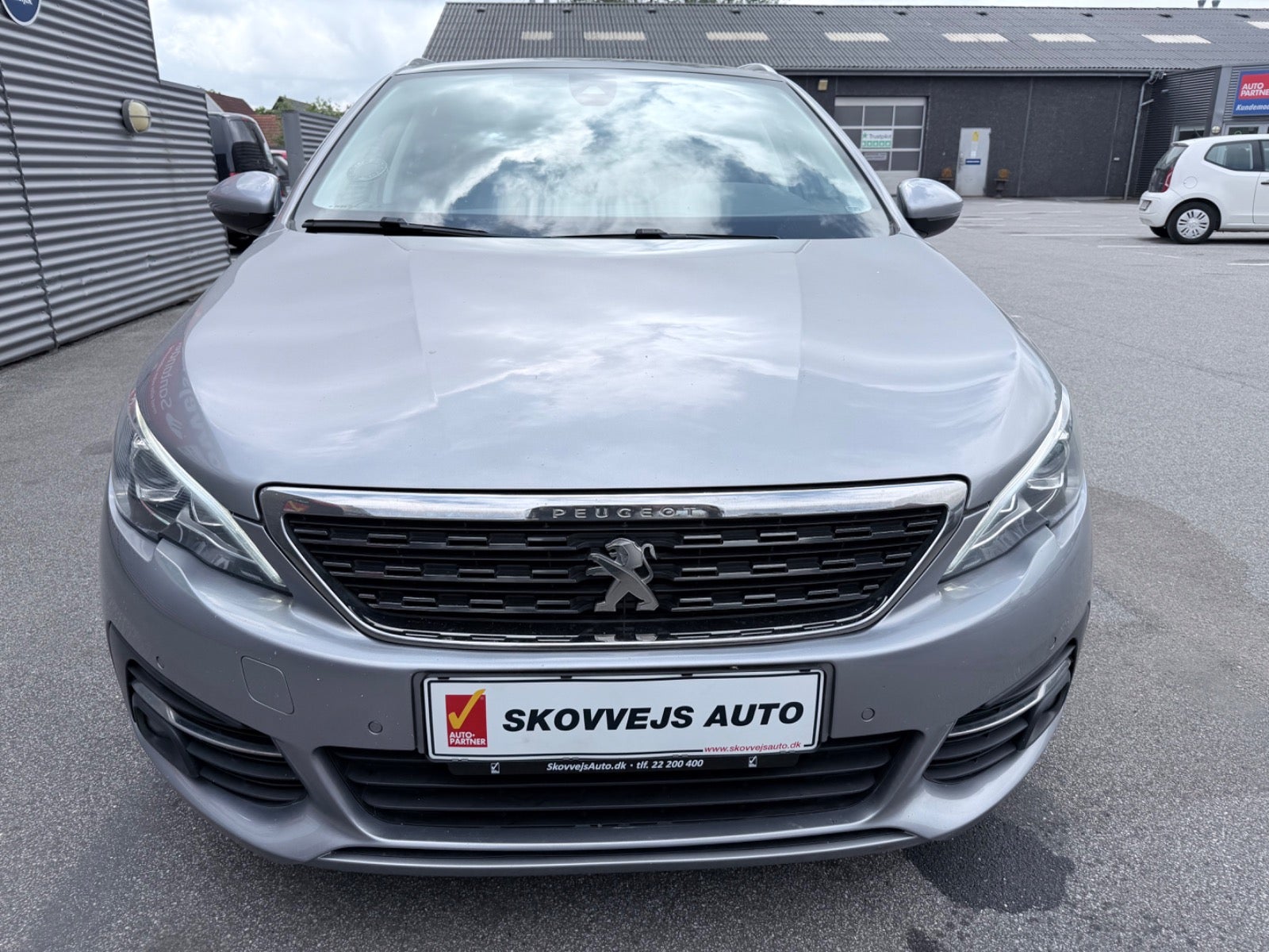 Brugt Peugeot 308 1,5 BlueHDi 130 Allure Sky SW til salg