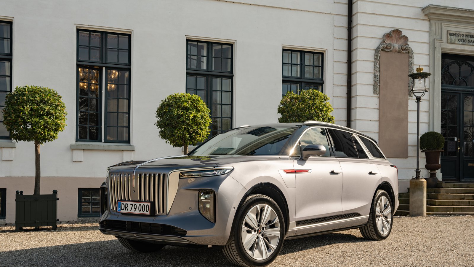 Formandens foretrukne – Hongqi er kinesisk luksus-elbil